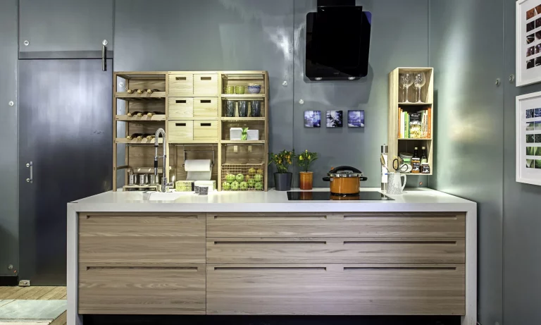 Blanco Maple Quartz Countertops by Silestone